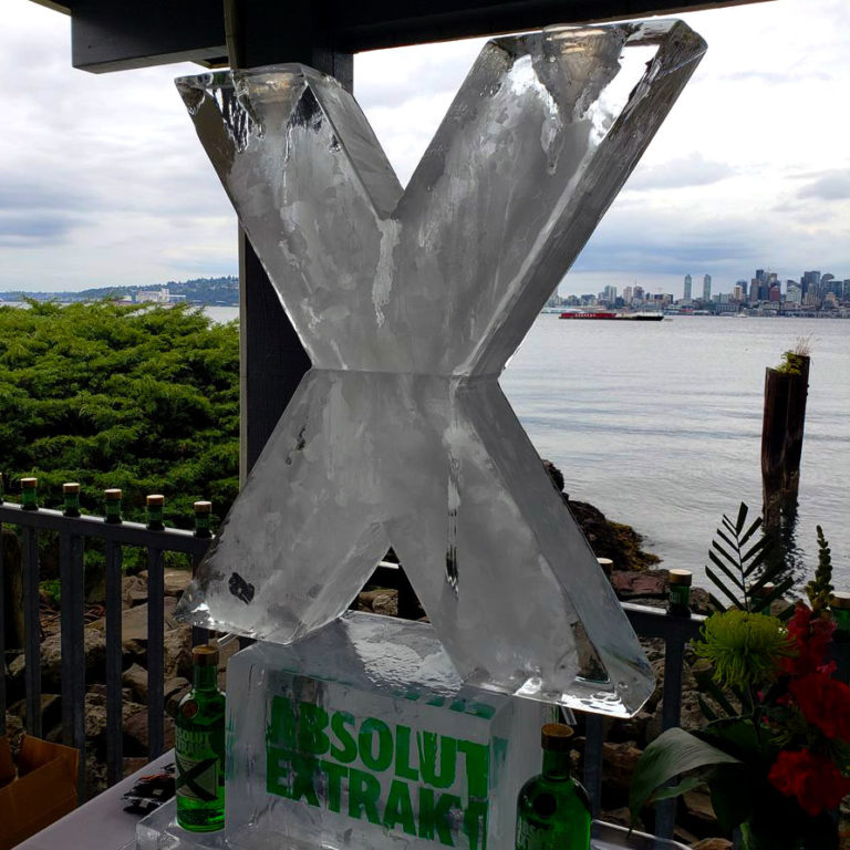 Beverages & Luges – Creative Ice